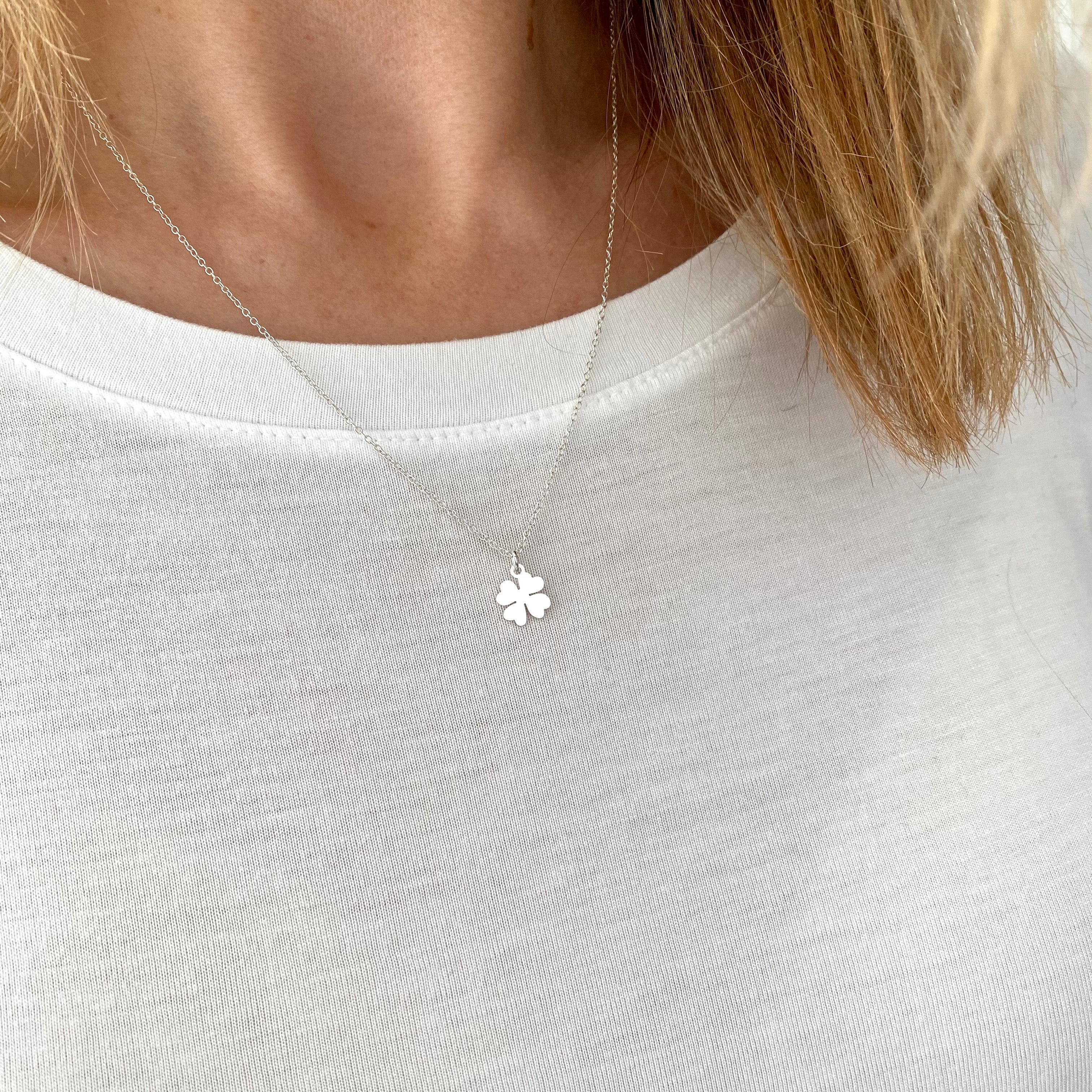 Lucky clover necklace store